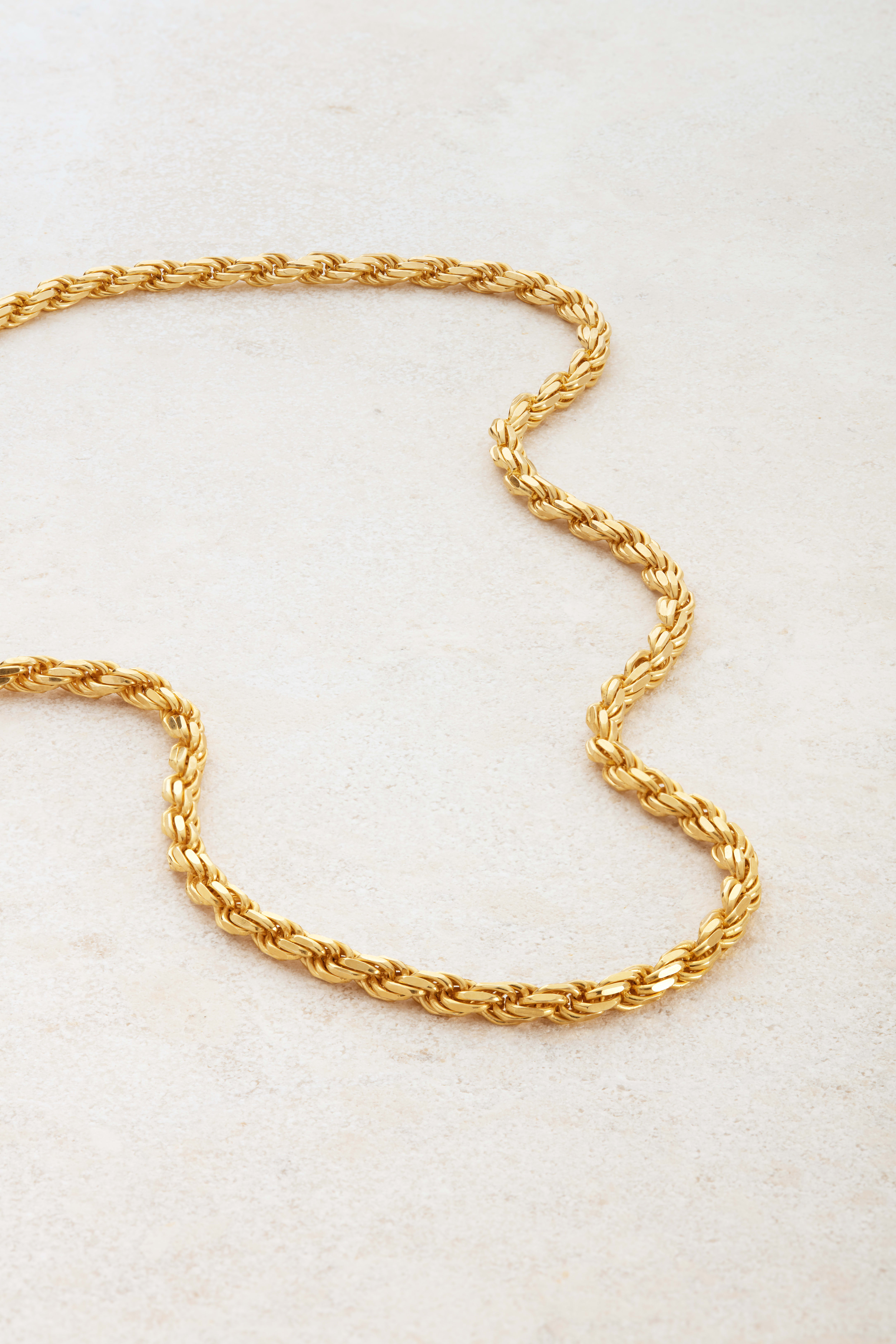 Rope style chain store